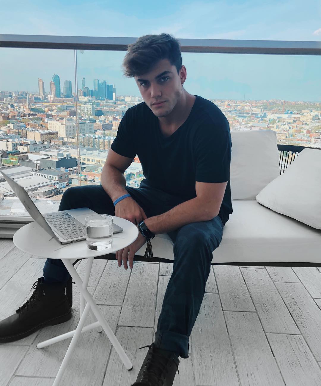 Grayson Dolan family: twin brother Ethan, sister, parents - Familycelebs