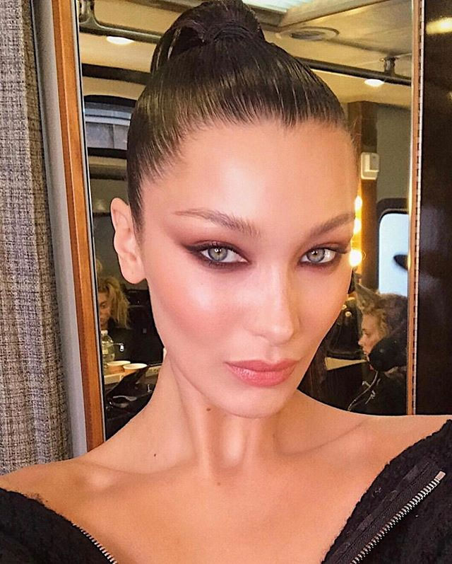 Bella Hadid family in detail: boyfriend, parents and siblings ...